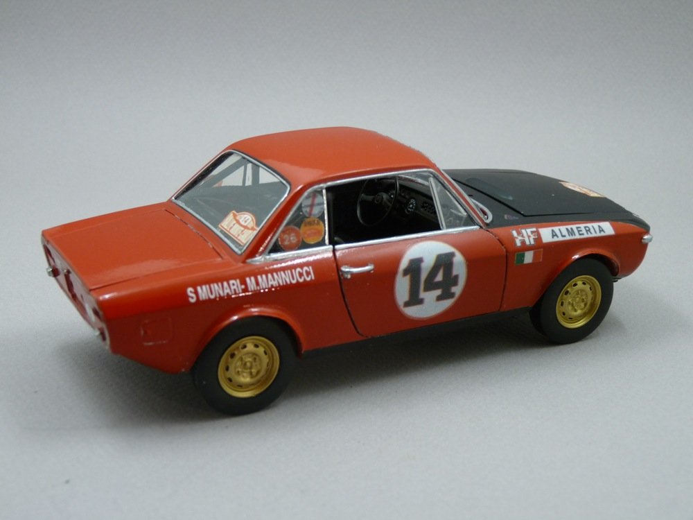 FULVIA-82 - Albums convertis - Forum Auto