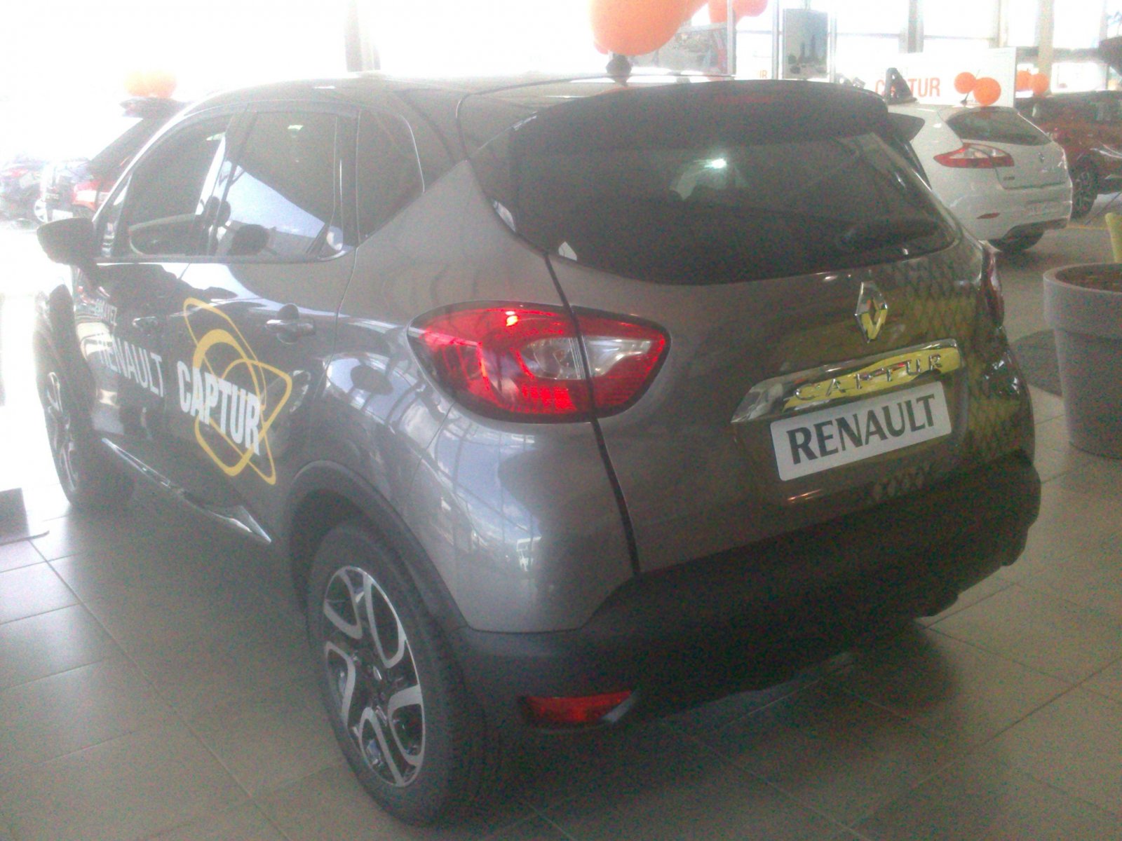 Renault . 2013 Captur (8) - Albums convertis - Forum Auto