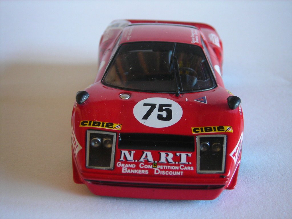 1977 75 FERRARI 365 GT4 FABRI - Albums convertis - Forum Auto