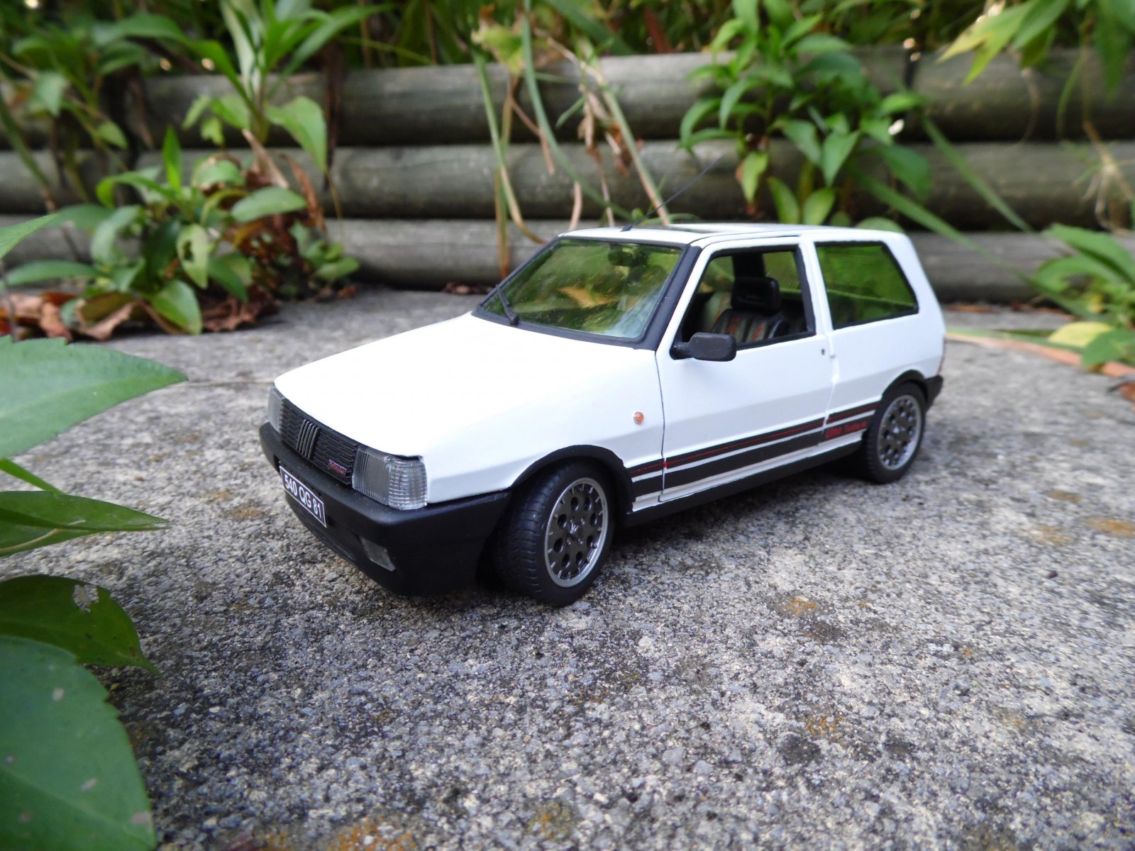 FIAT Uno Turbo IE Bburago - Albums convertis - Forum Auto