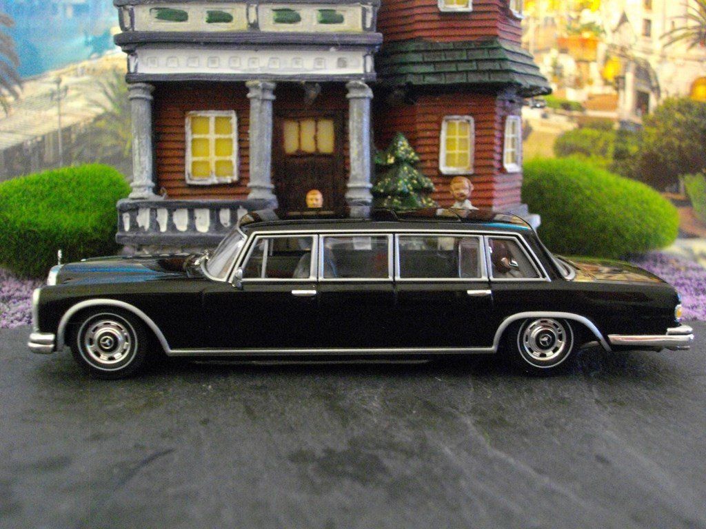 Mercedes Benz 600 SEL (WhiteBox) - Albums convertis - Forum Auto