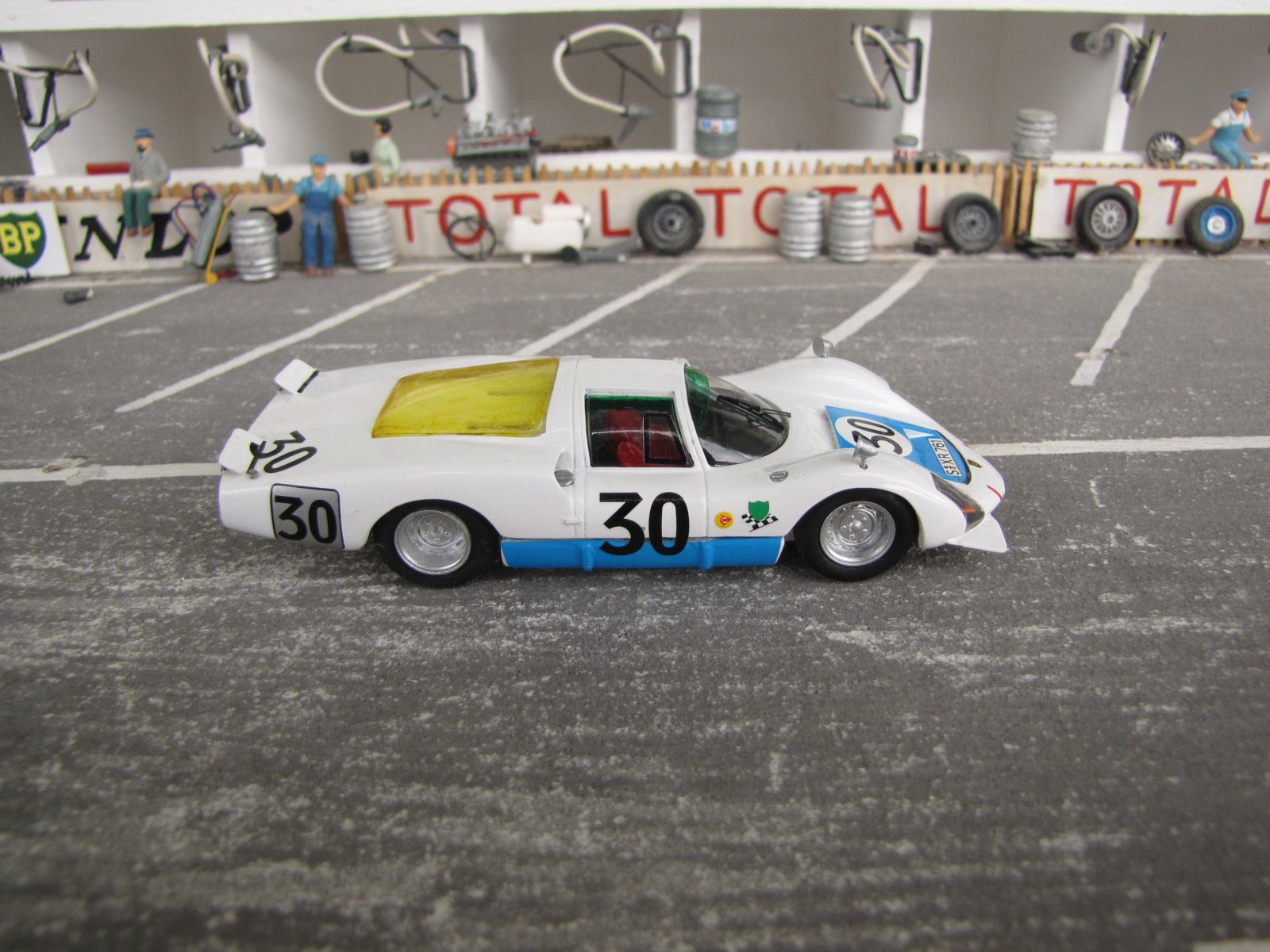 Porsche 906 LH LM66 - Albums convertis - Forum Auto
