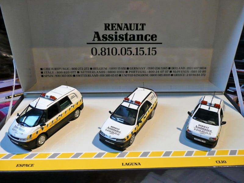 Coffret Renault Assistance - Albums convertis - Forum Auto