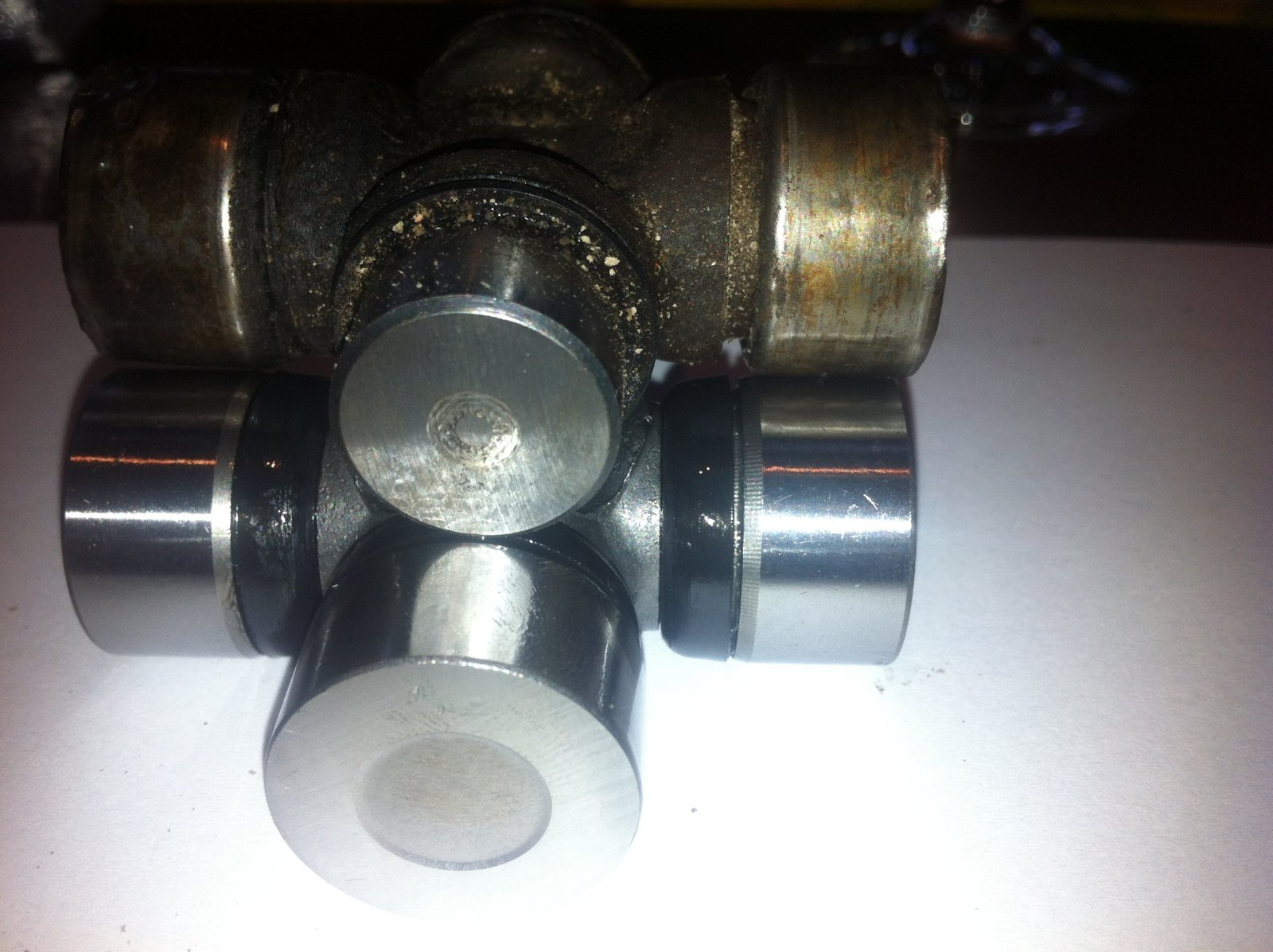 Tutorial - Changement du croisillon de cardan central sur Panda 2 4x4 ...