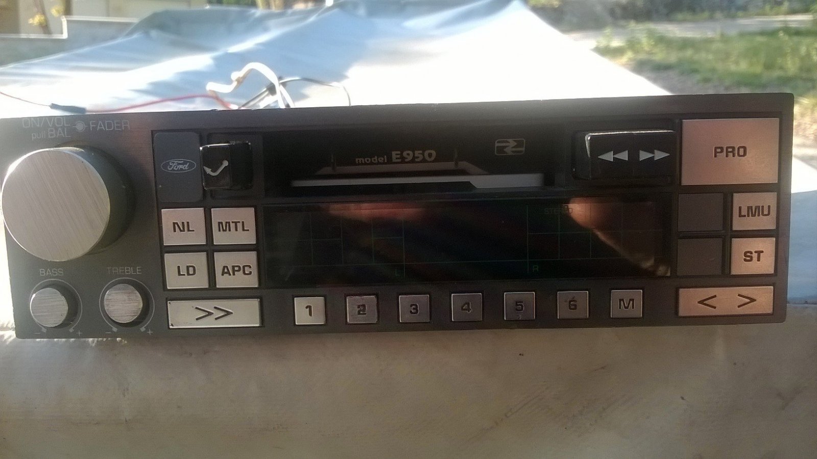 clarion e 950 - Albums convertis - Forum Auto