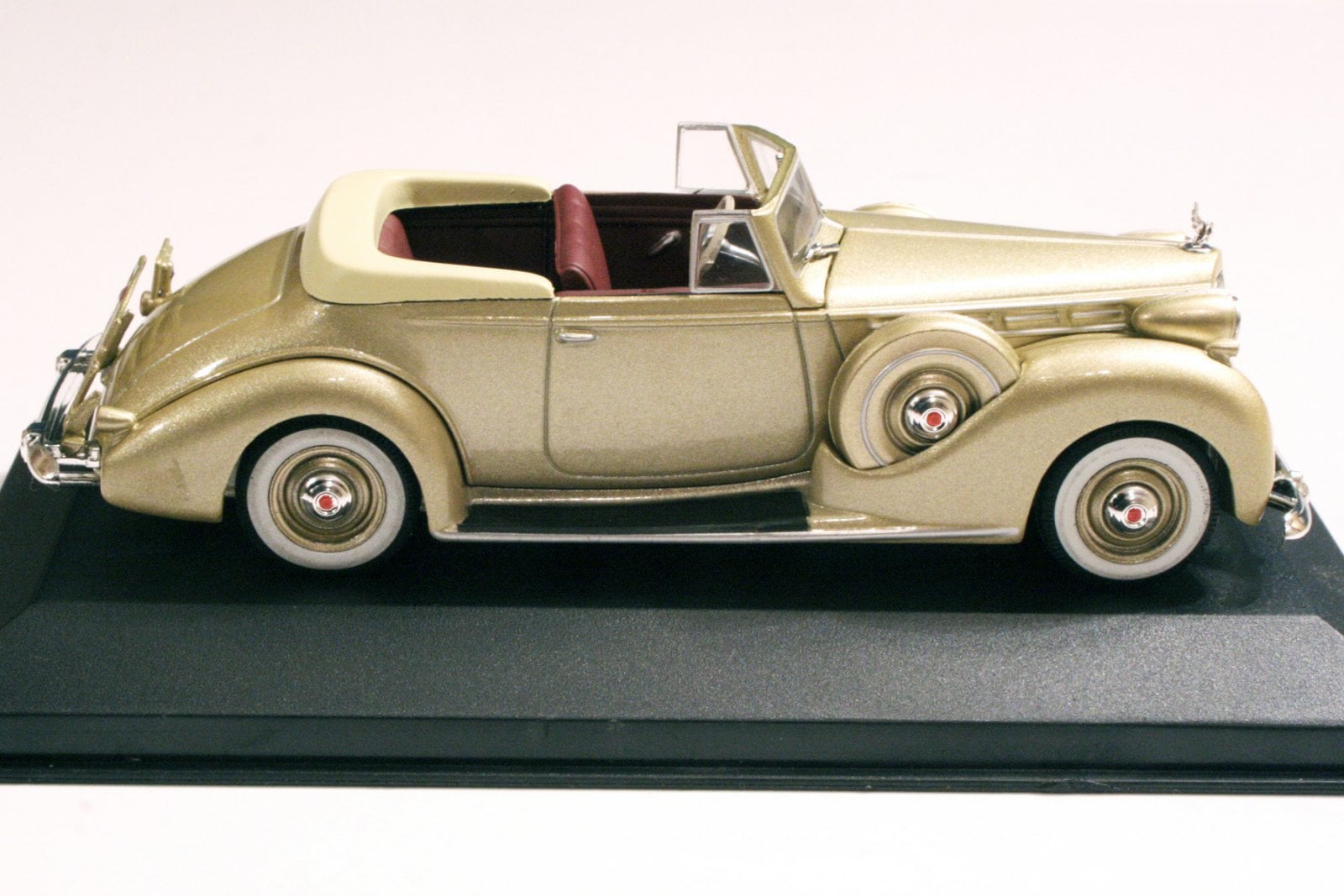 Packard Victoria Convertible '38 - Albums convertis - Forum Auto