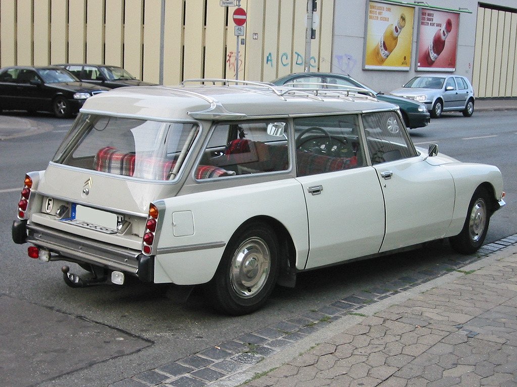 Citroen_ds_break_h_sst - Albums convertis - Forum Auto