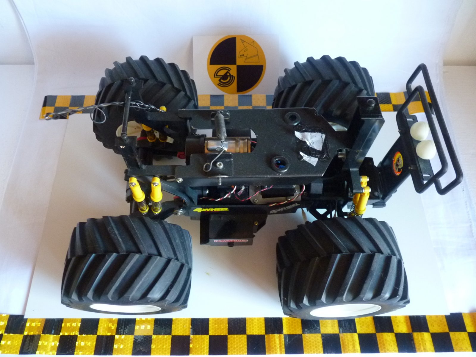 Playtron-Graupner Big Grizzly Frame!! - Albums convertis - Forum Auto