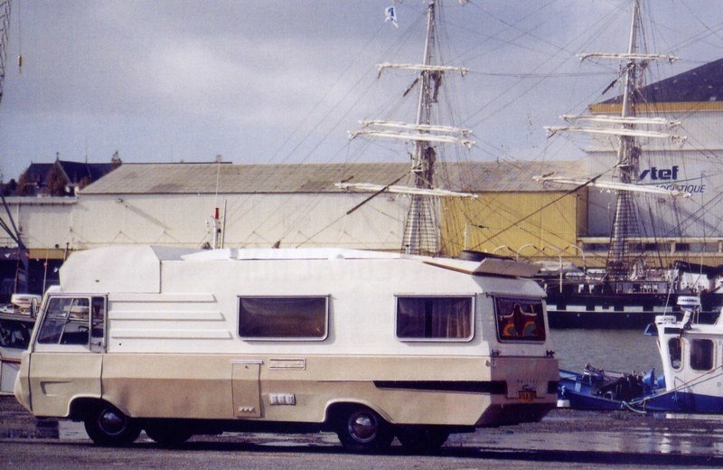 N°5 - Le Maillet Eric 3 sur Peugeot J7 de 1977 h - Albums convertis ...
