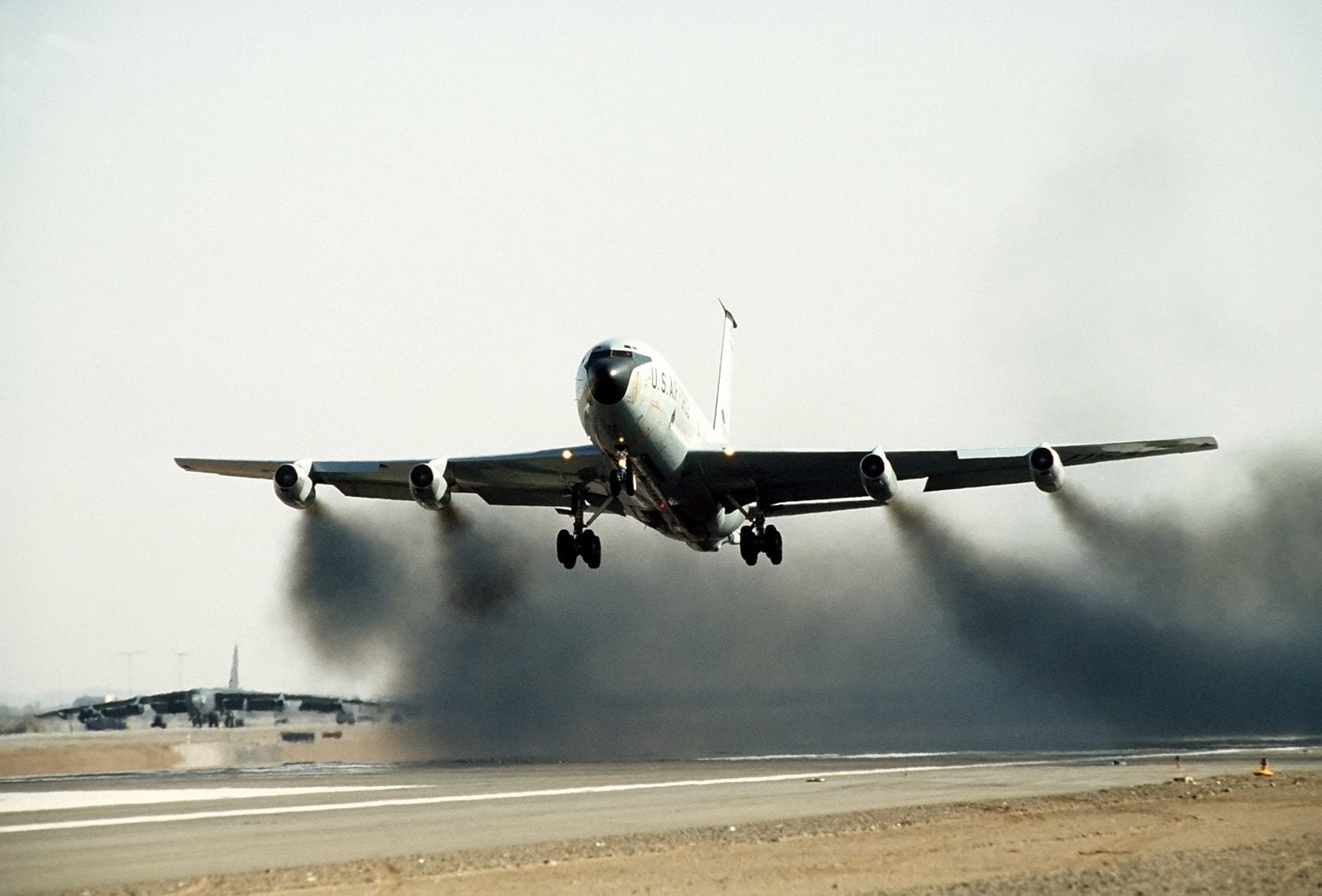 Boeing_KC-135_J57_takeoff - Albums convertis - Forum Auto