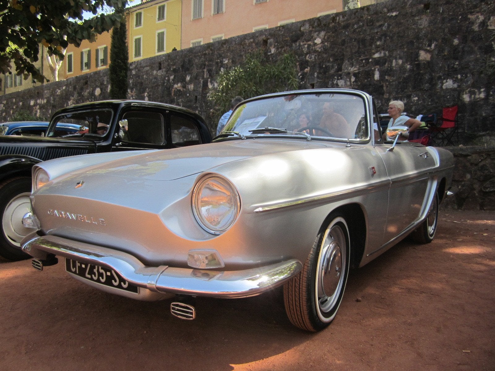Renault Caravelle - Albums convertis - Forum Auto