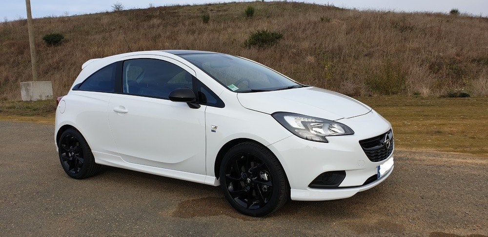 [Présentation] Opel Corsa Black Edition 1.4 turbo Kit Opc Line. - Corsa ...