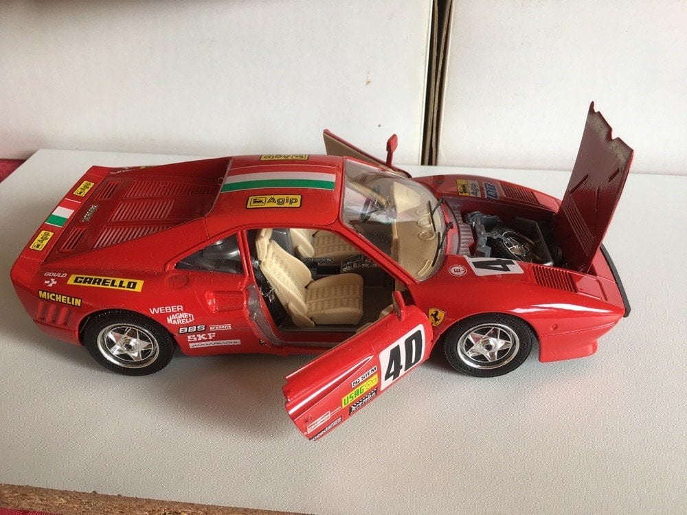 BURAGO FERRARI GTO 1984 - Albums convertis - Forum Auto