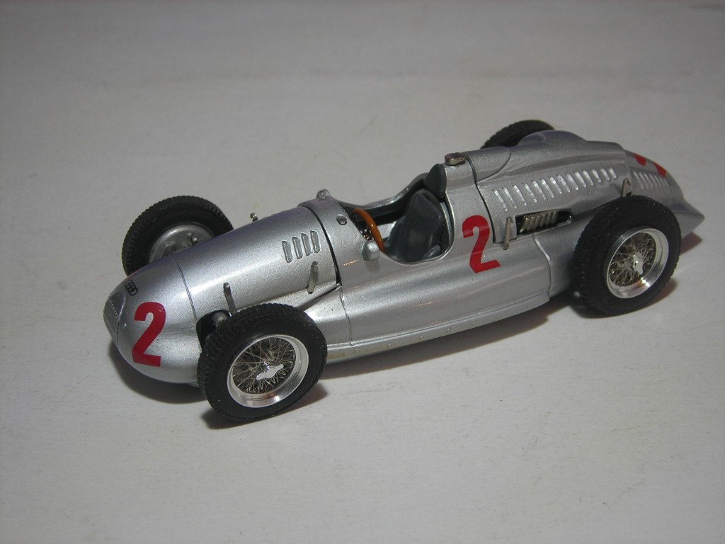 AUTO UNION TYPE D 1939 TOP QUEEN - Albums convertis - Forum Auto