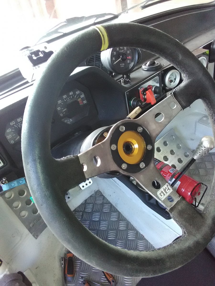 Volant amovible sans outils comme usine - Albums convertis - Forum Auto