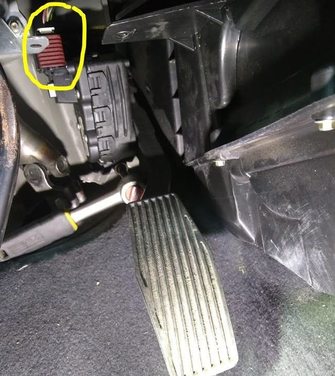 [Tuto] Capteur pédale d’accélération Opel Astra/Meriva P1122 P1120 ...