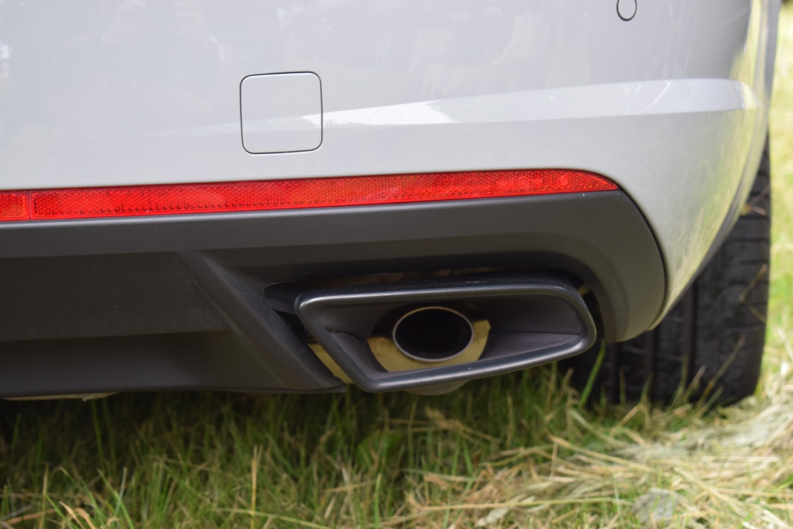 fake pipes - Albums convertis - Forum Auto