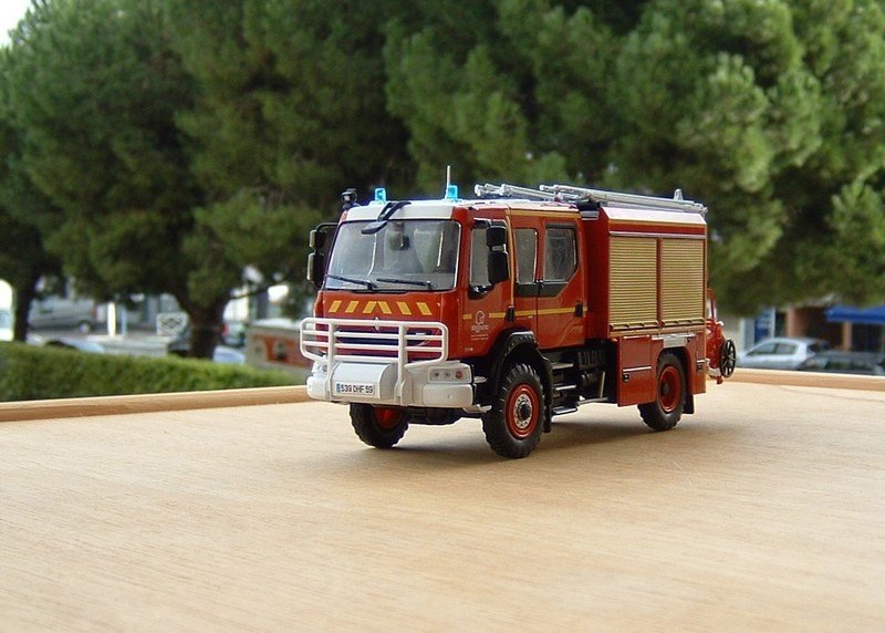 N°134 - Le camion-citerne rural moyen Gimaex sur Renault Midlum des ...