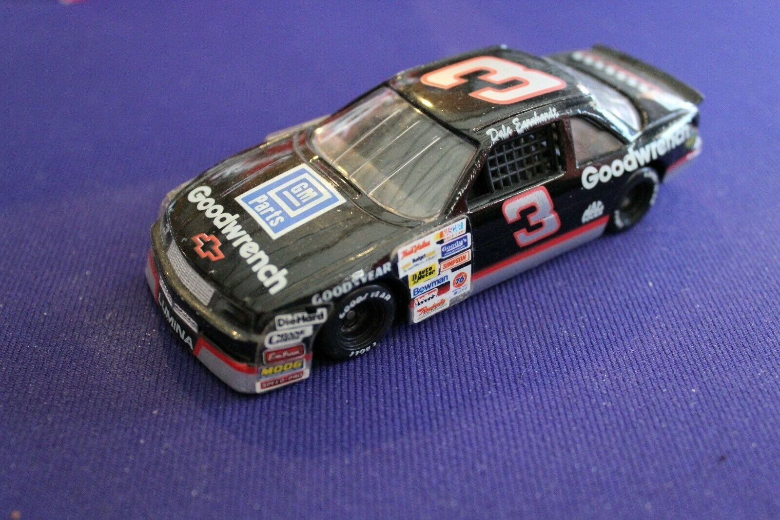 Dale Earnhardt 1-43 scale 1992 Racing Champions Nascar diecast car ...