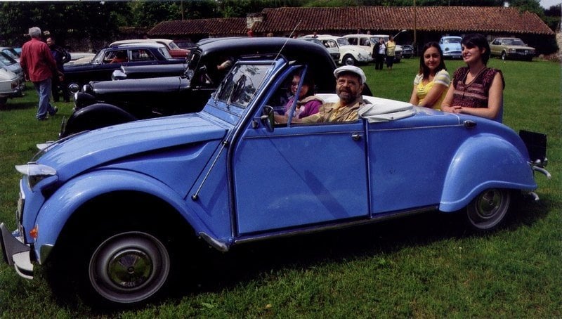 N°1 - La 2CV, 4 saisons g - Albums convertis - Forum Auto