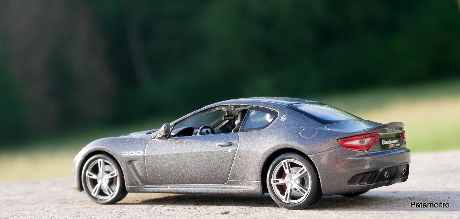 Maserati GranTurismo - 2008 - Ixo -2 - Albums convertis - Forum Auto