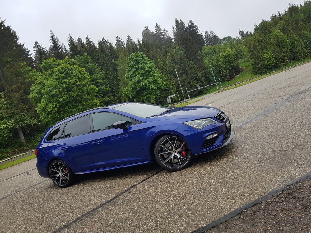Seat Leon ST Cupra 370 - Forum Auto