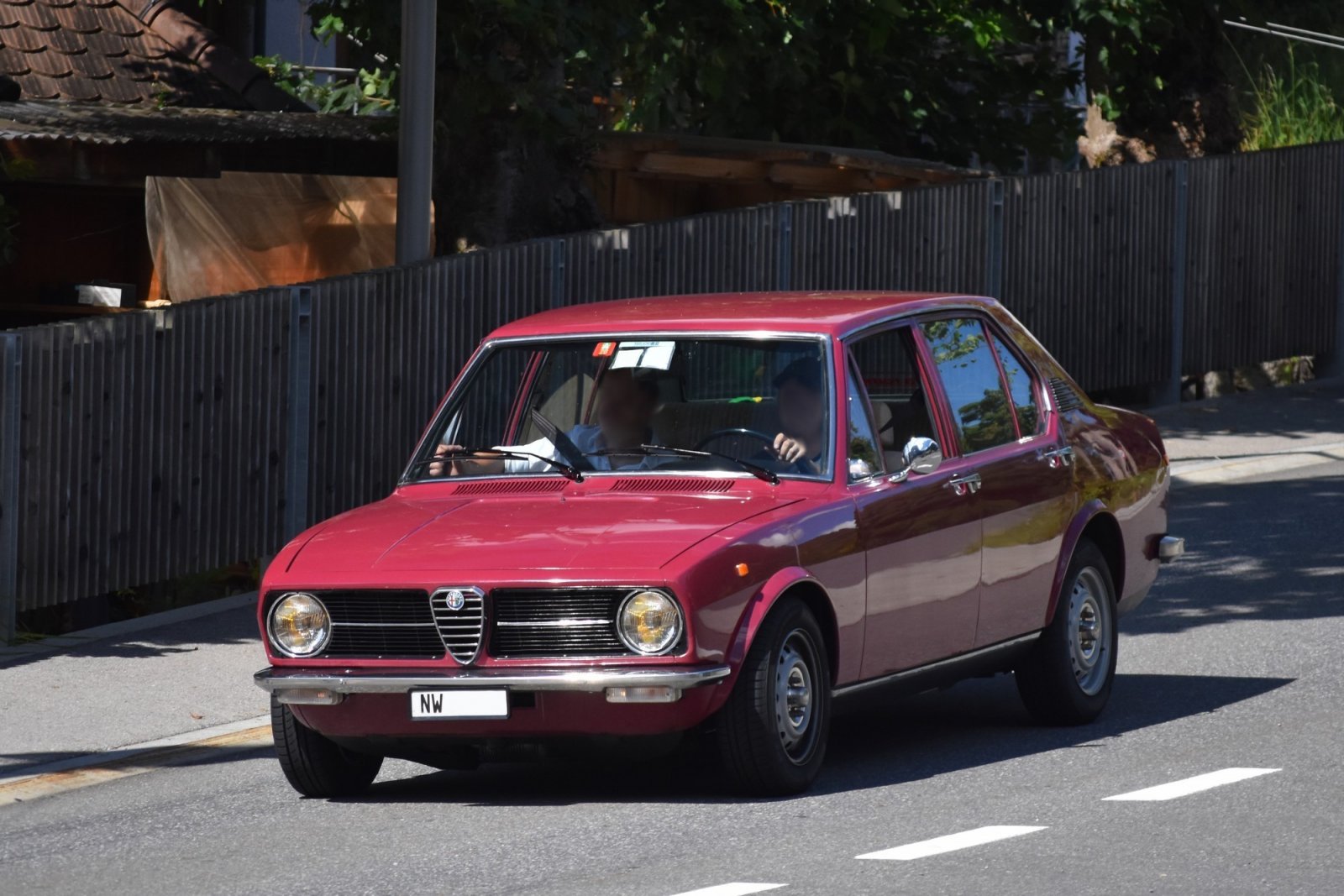 Alfa Romeo Alfetta (Innertkirchen) (2) - Albums convertis - Forum Auto