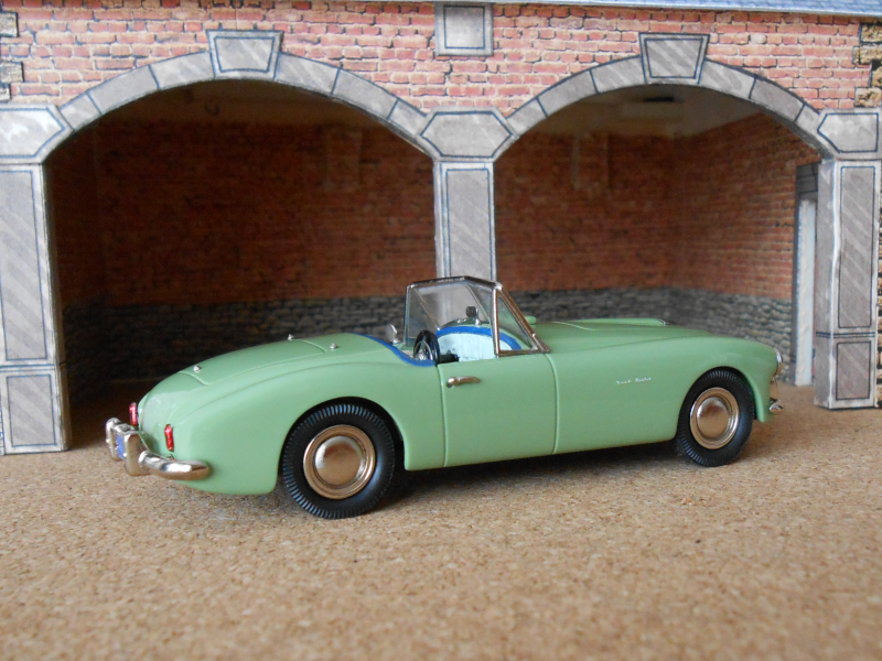 1951 Nash Healey Le Mans roadster (Brooklin Models) 02.png - Albums des ...