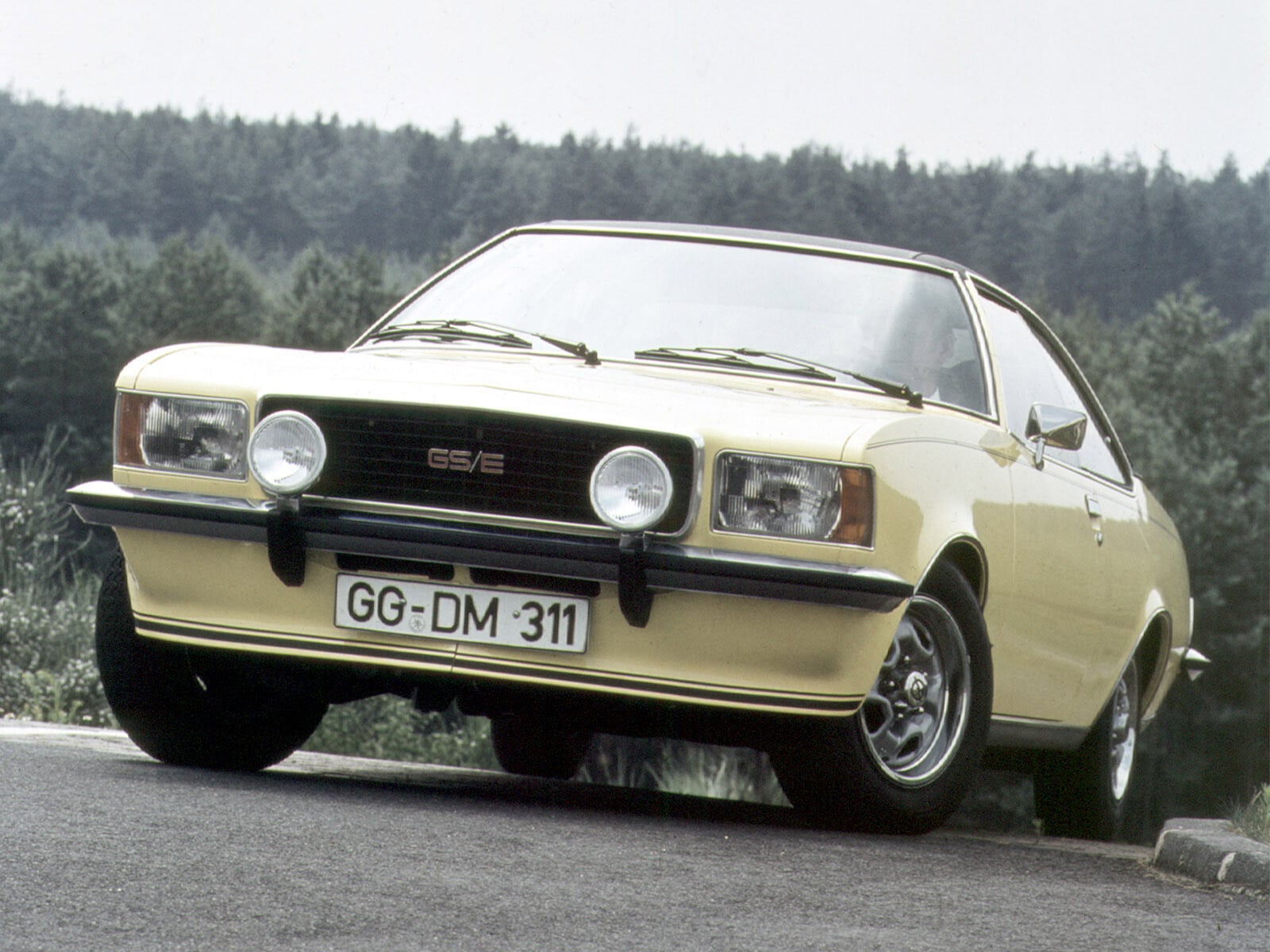 [Topic officiel] Opel Commodore B (1972-1977) - 70s (1971 ...