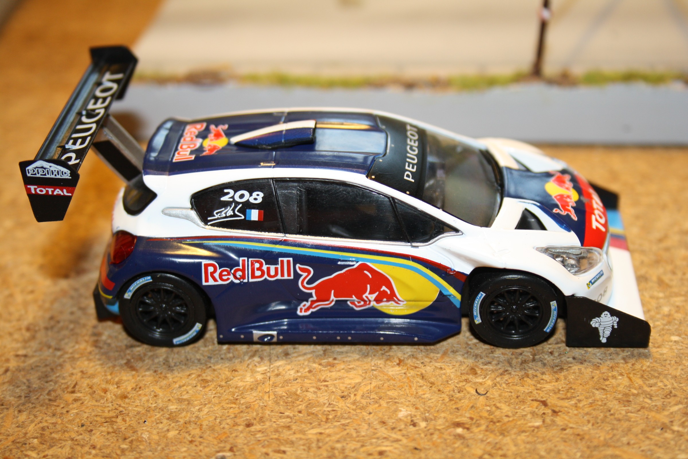 [concours PHOTOS] Les SPORTIVES en miniature --- Sportive grand luxe ...