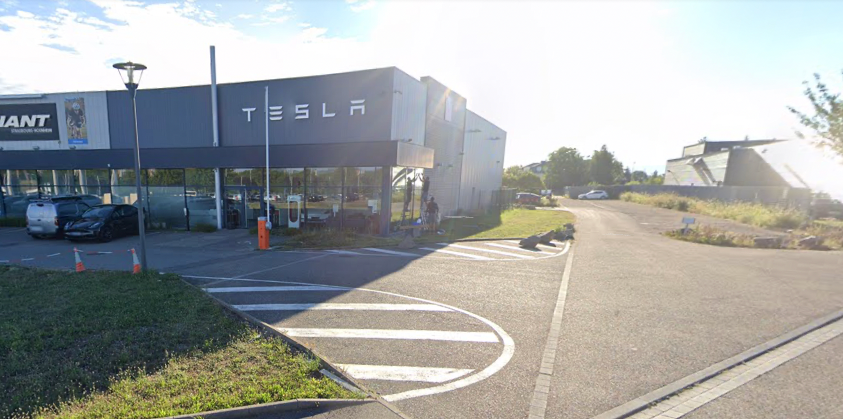 2 projets différents, impossible de me décider... Q5 VS Tesla Y ...