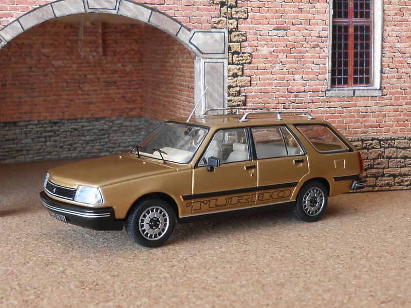 1985 Renault 18 Break Turbo D Type 2 (Odeon) 01.png - Albums des ...