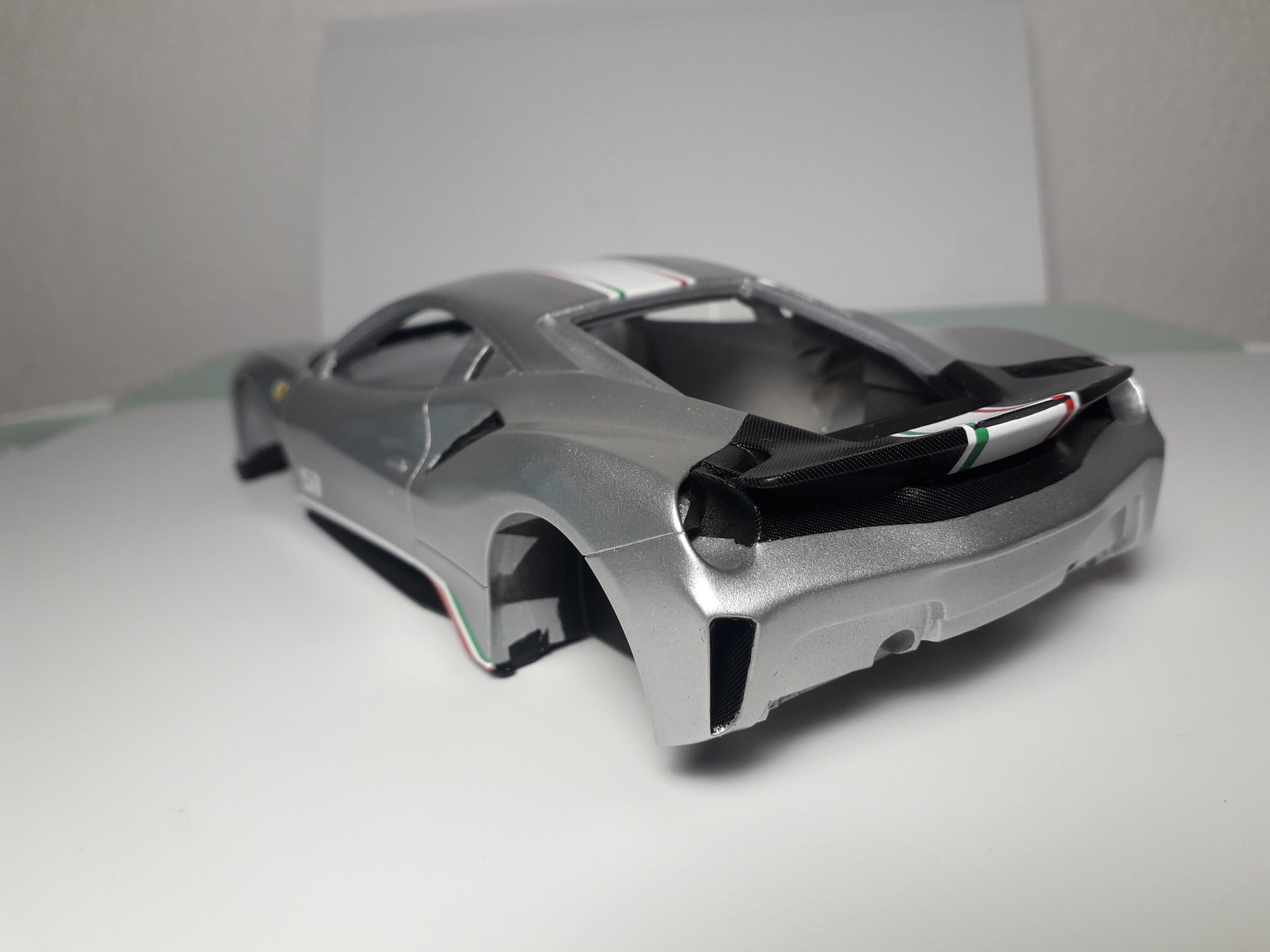 Ferrari 488 Pista Piloti - Alphamodel 1/24 - Page 2 - Maquettes ou Kits ...