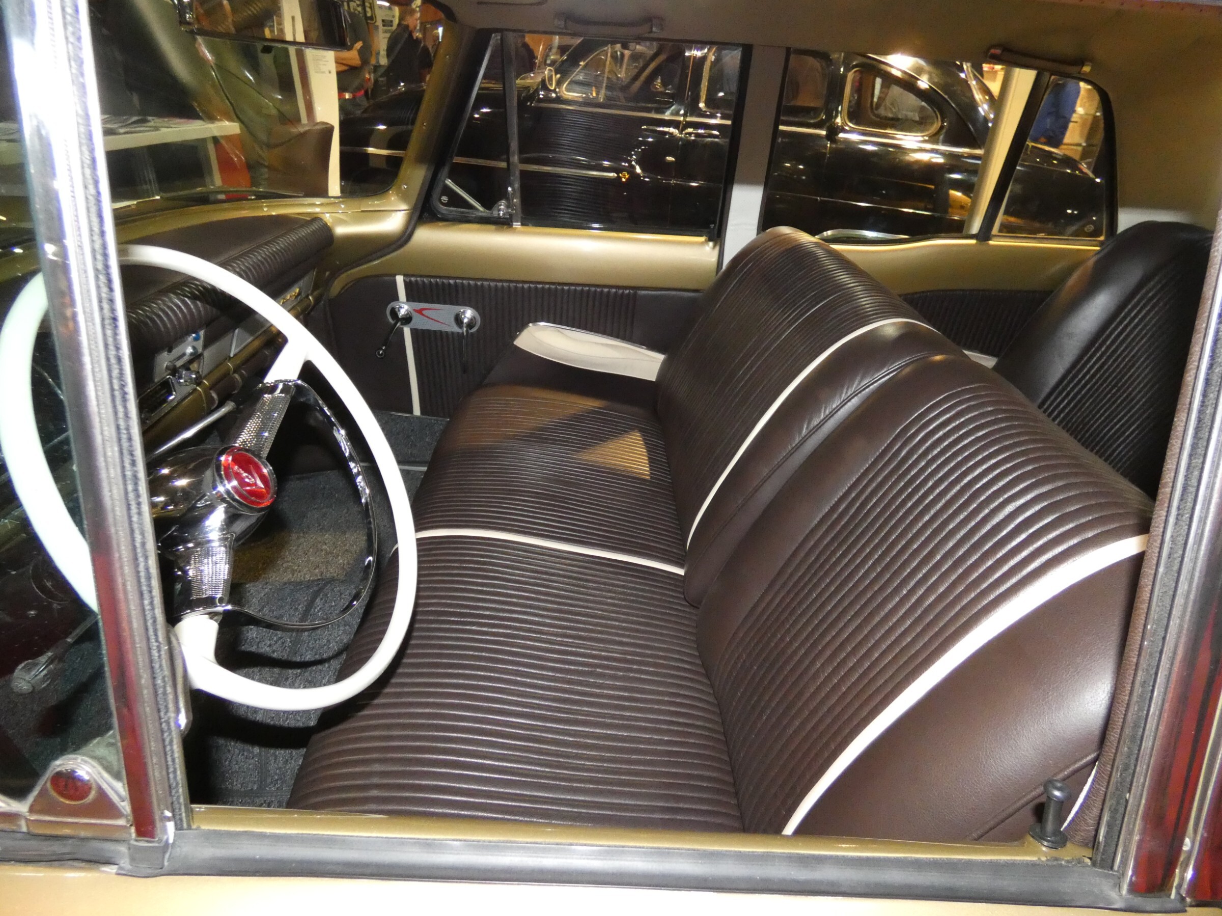 [Topic officiel] Simca Vedette V8 (1954-1961) et Ariane (1957-1963 ...