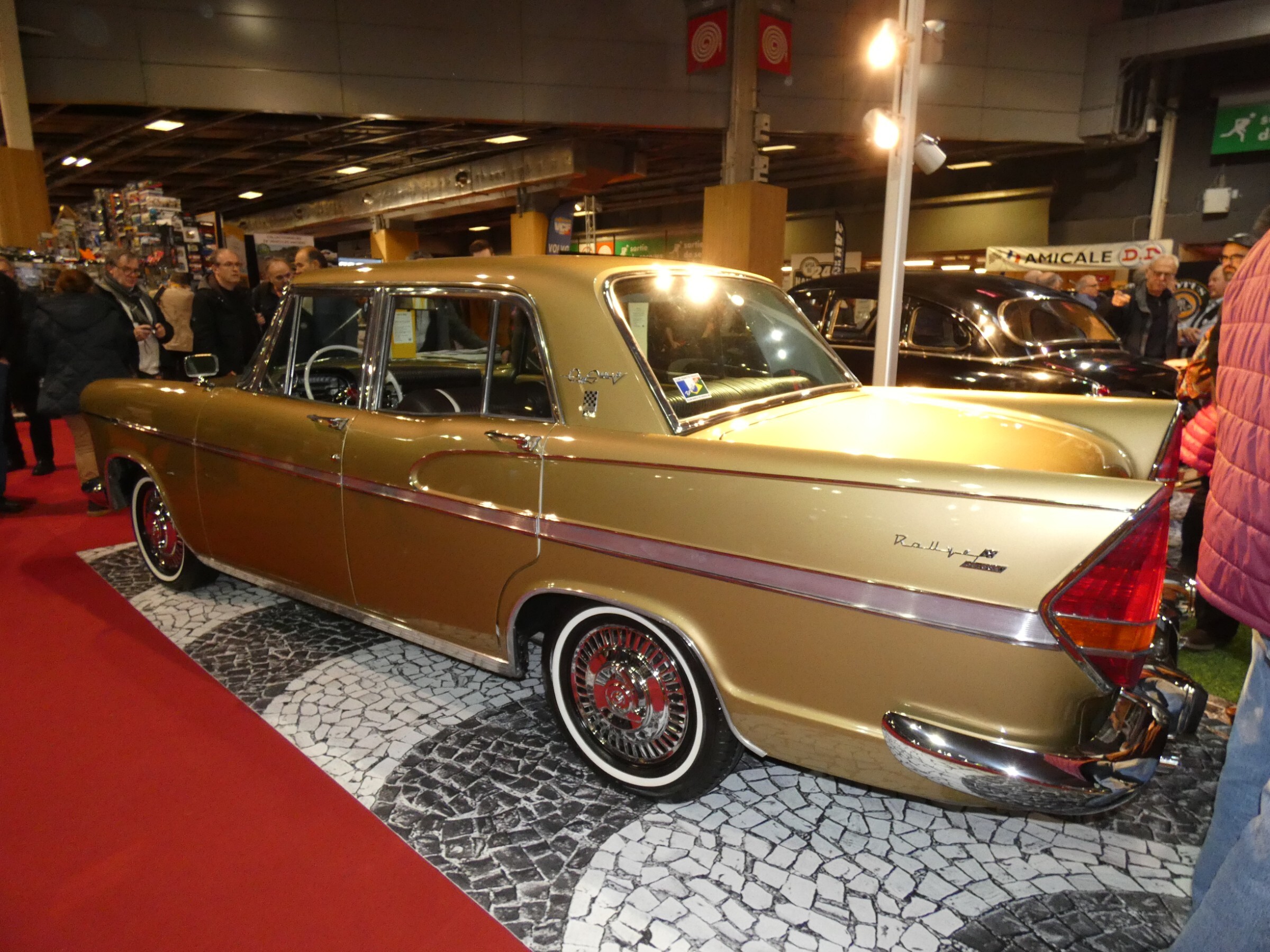 [Topic officiel] Simca Vedette V8 (1954-1961) et Ariane (1957-1963 ...