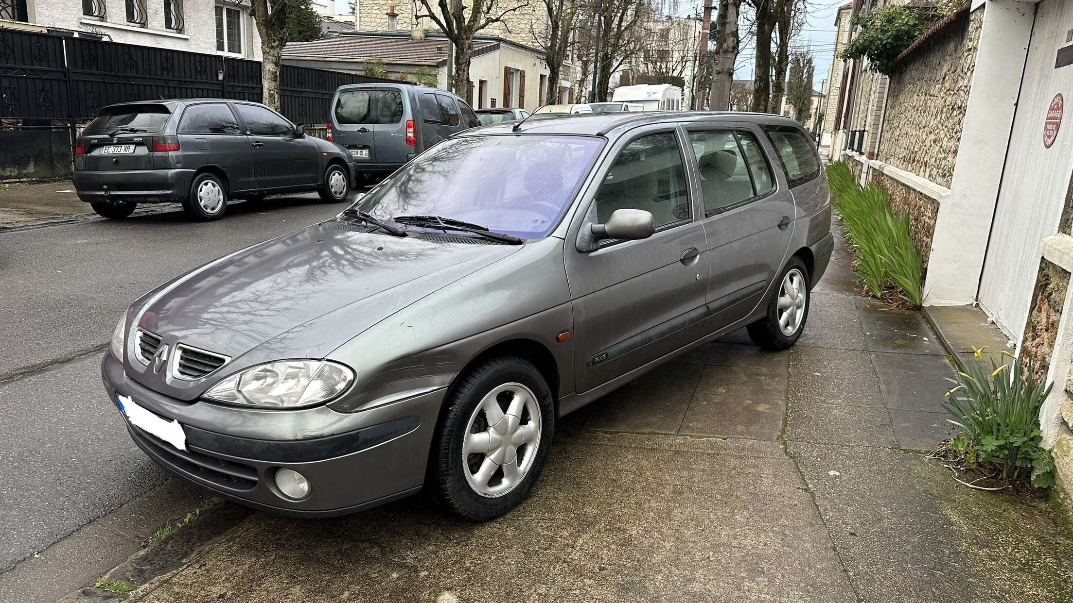 [Présentation] Renault Megane Break 1.6 16v RXE Pack Clim - 1999 - Les ...