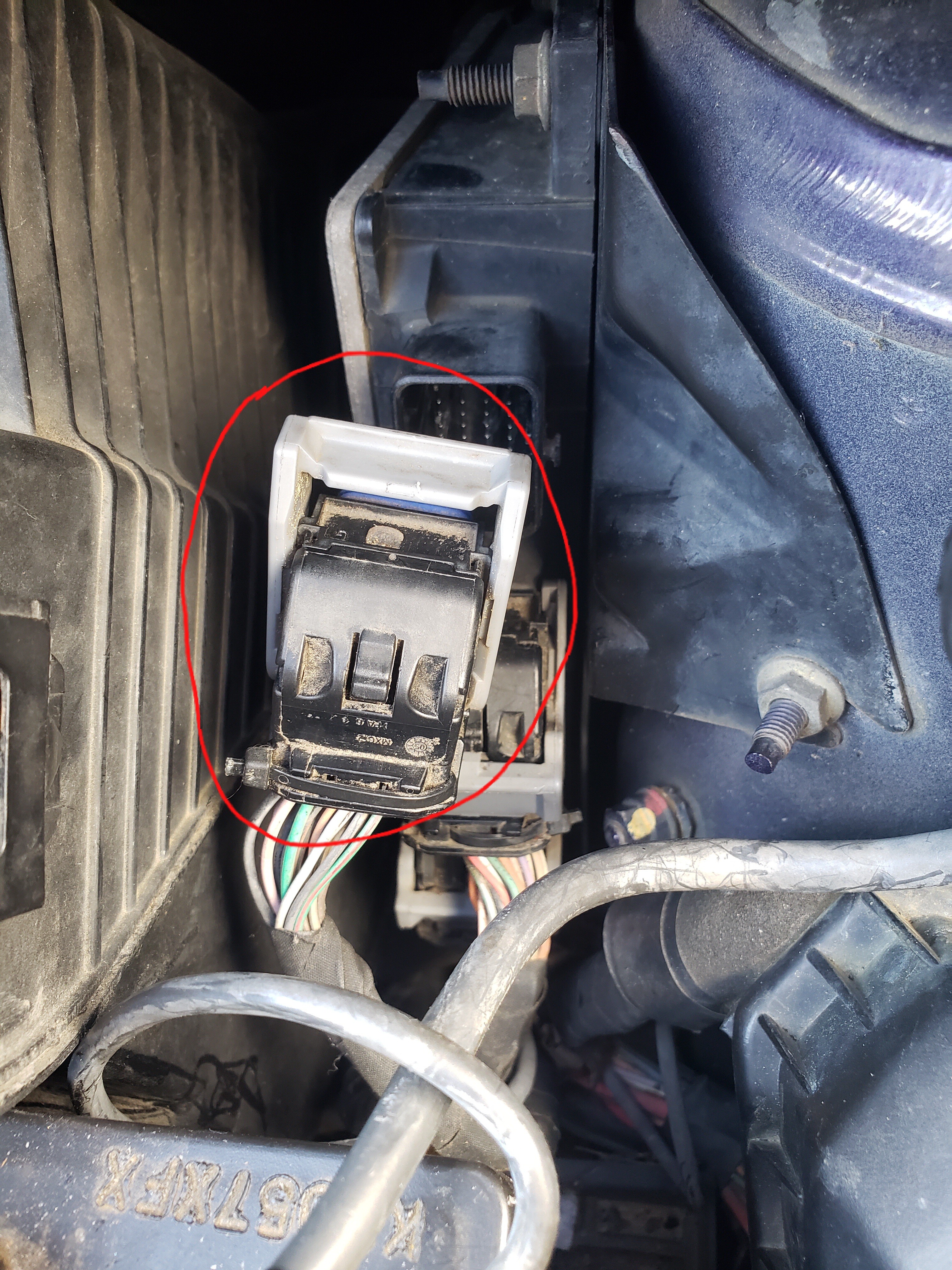 Batterie qui se vide modus 1.5 dci 2006 2450000km - Renault - Mécanique ...