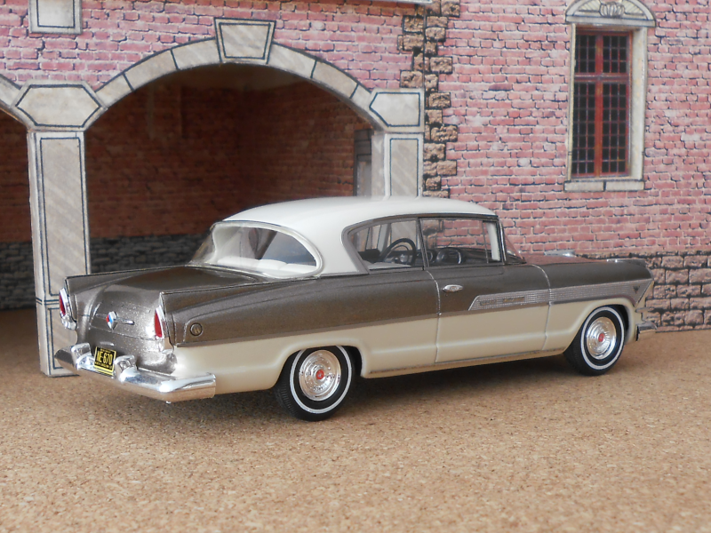 1957 Hudson Hornet V-8 herdtop (NEO Scale Models) 02.png - Albums des ...