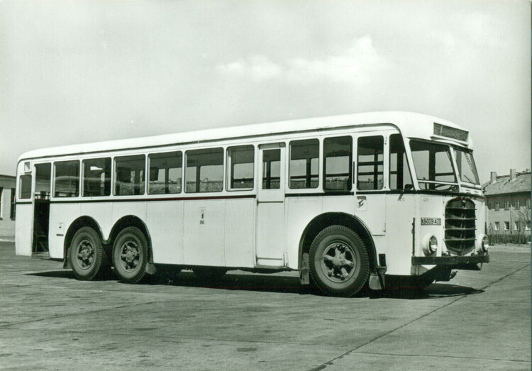 Photos anciennes de camions, utilitaires, cars et bus jusqu'à 1980 ...