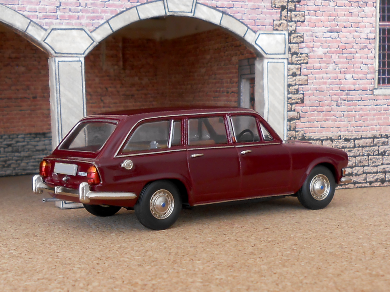 1963 Triumph 2000 Estate Mk1 (Crossway Models) 02.png - Albums des ...