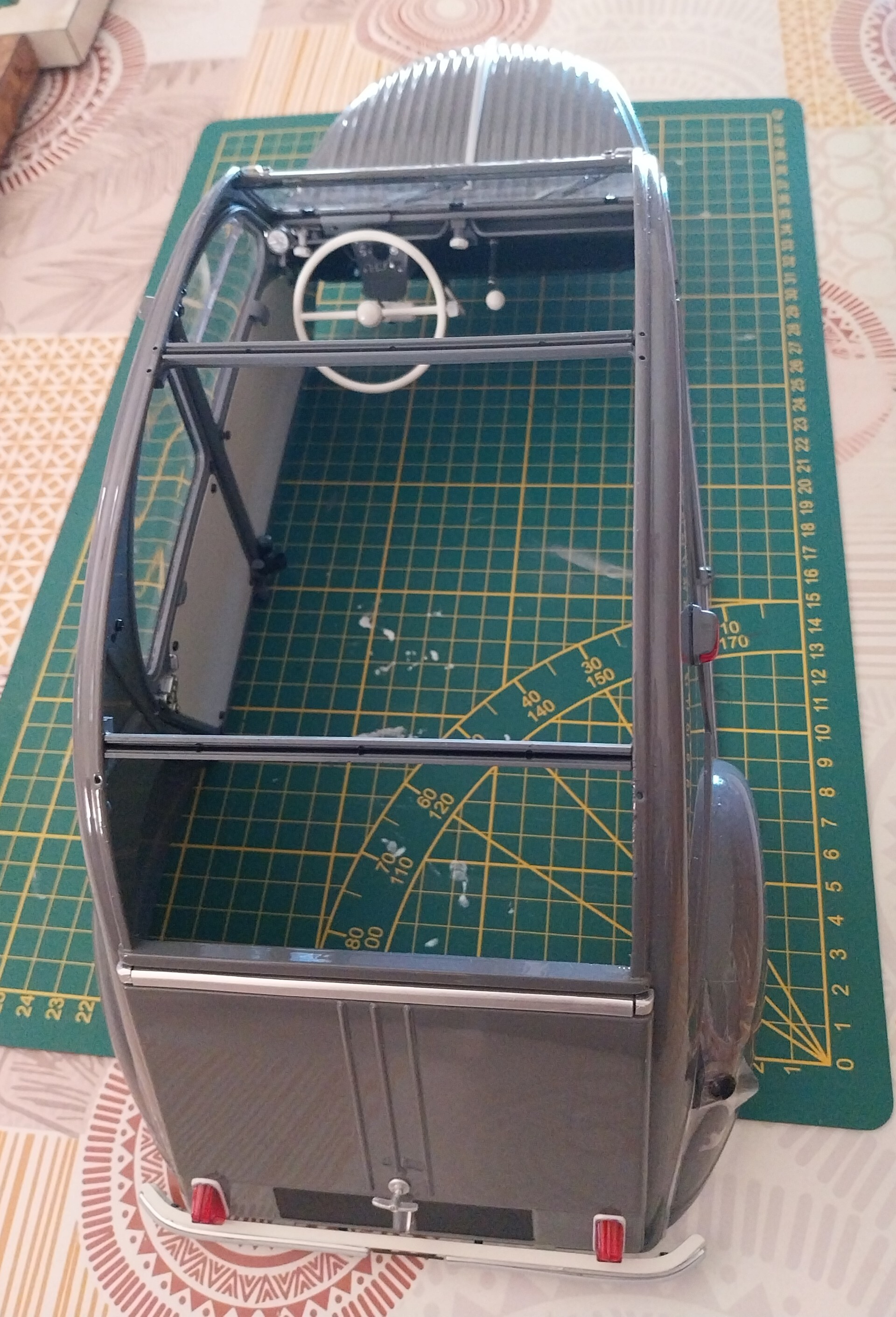 Construisez la 2CV Citroën AZLP emblématique de 1958 Hachette 1/8 ...