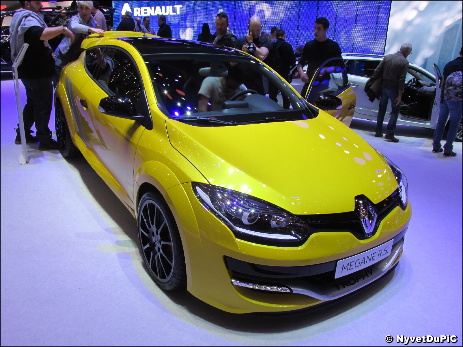 [Actualité] 30 ans de Renault Mégane : Quelle est votre génération ...
