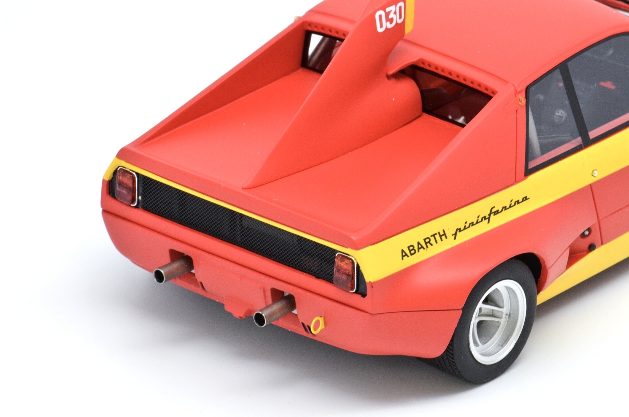 Abarth Pininfarina SE 030 - Maxima Scale Model - Originale Modelle ...