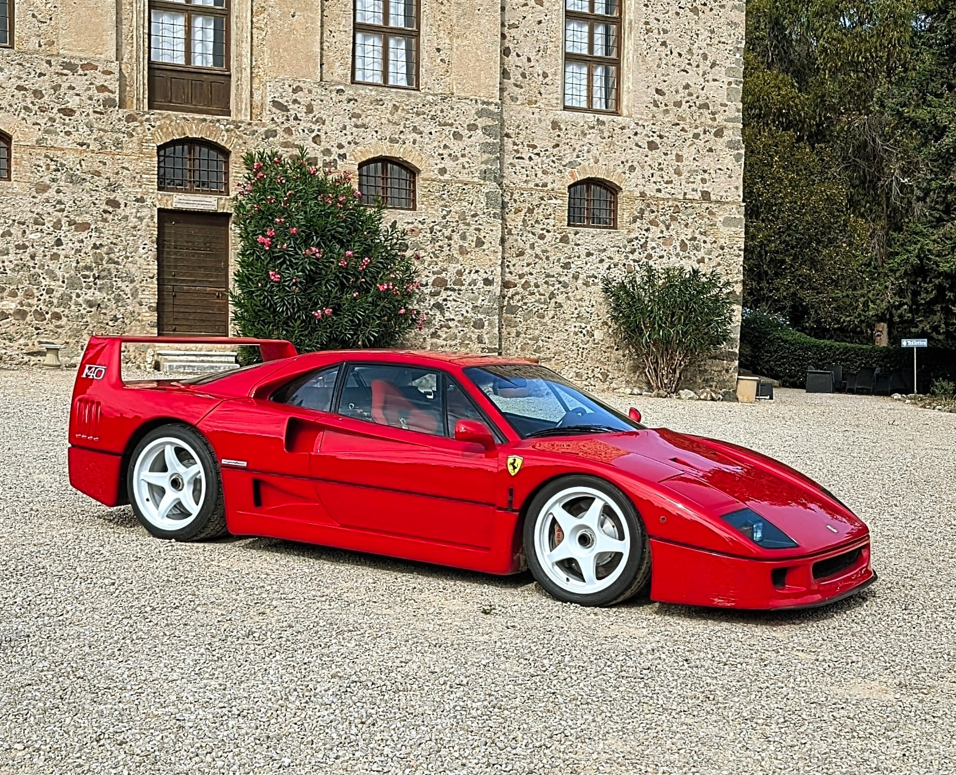 [Concours Photos] Supercars ---- Supercar avec jantes à 5 branches ...