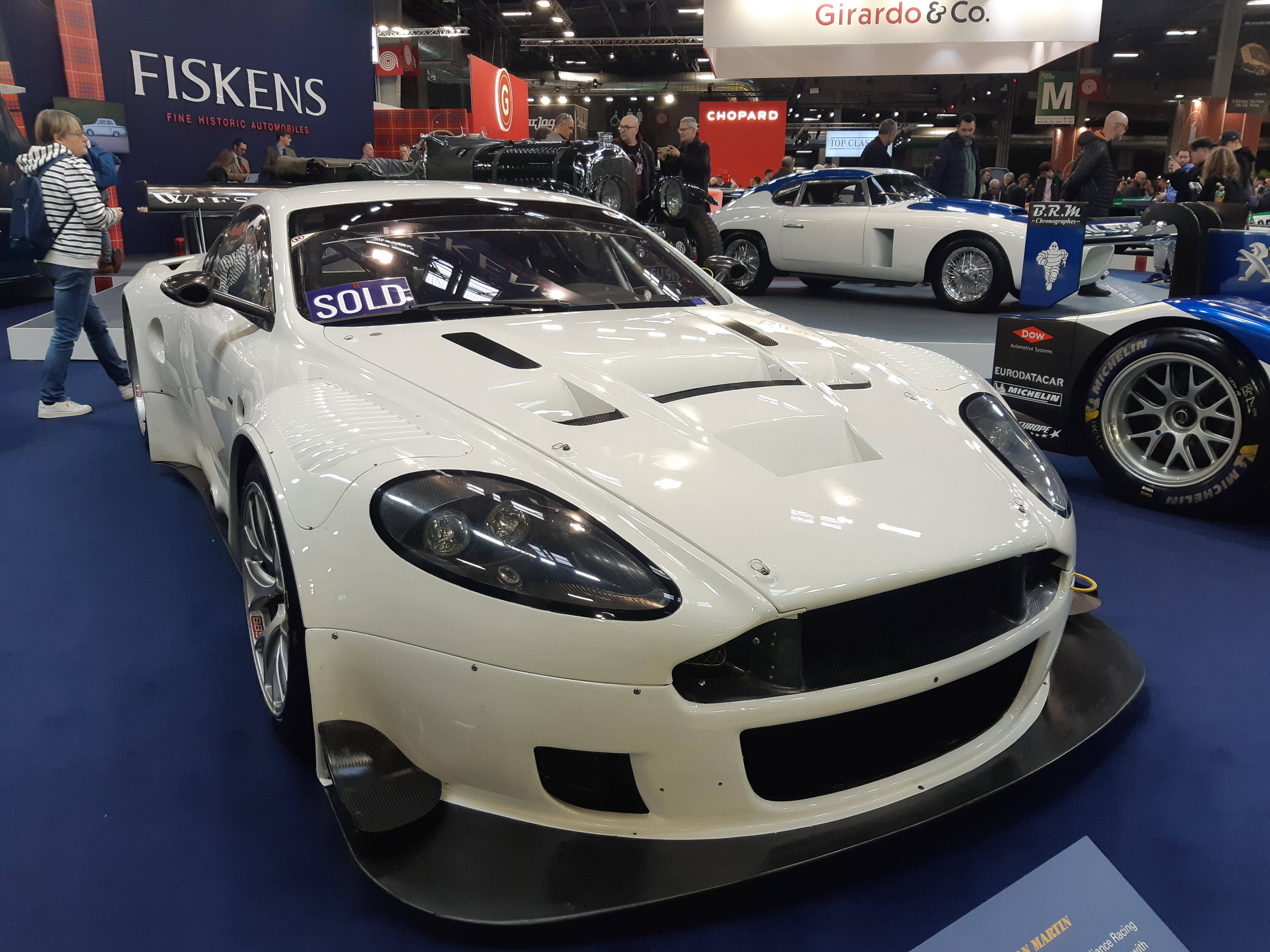 Concours photo ASTON MARTIN "une Aston Martin blanche ou noire" - Page ...
