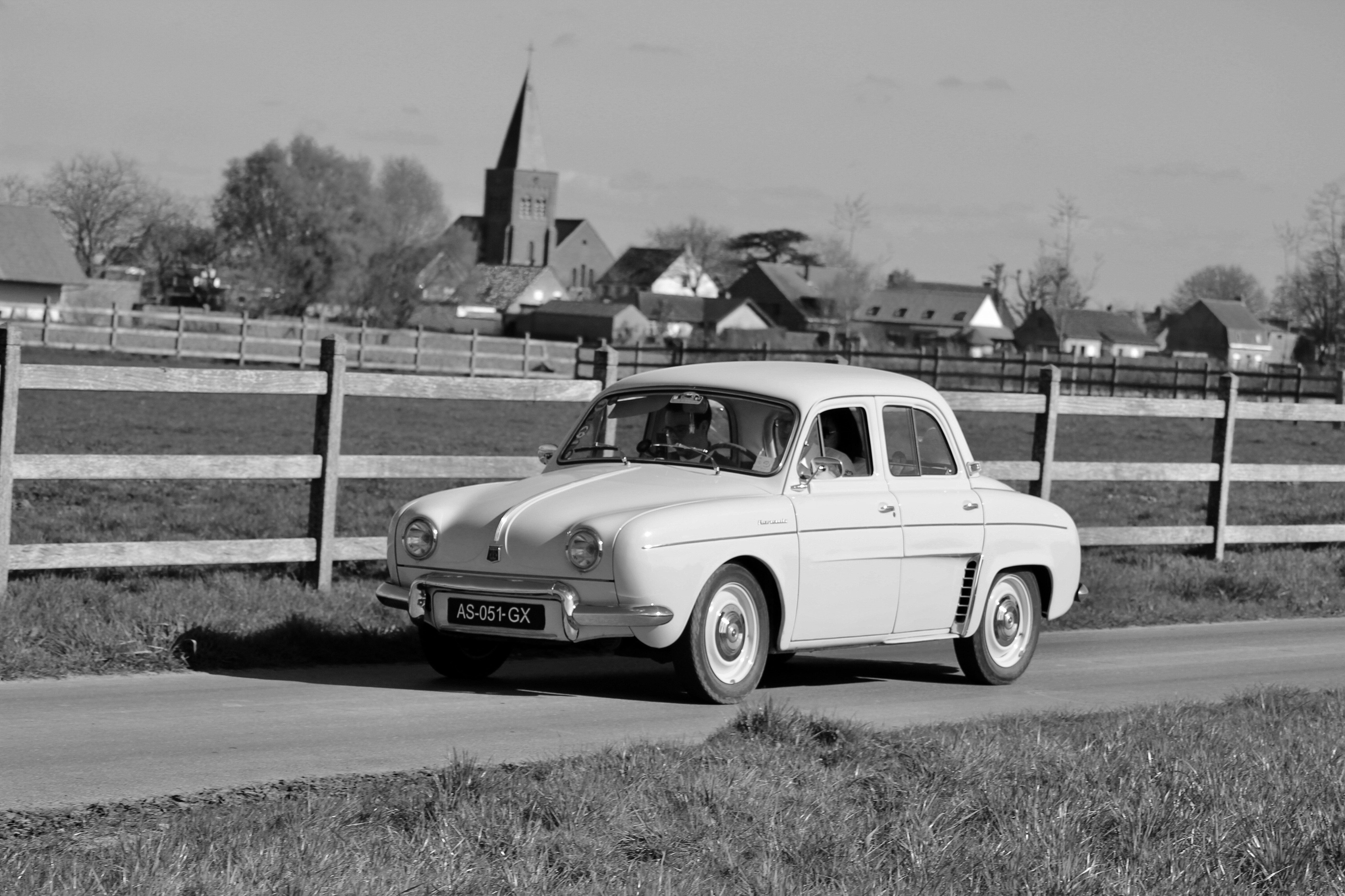 [Concours photos Renault] 02/26 - Une Renault de Pompiers - Page 18 ...
