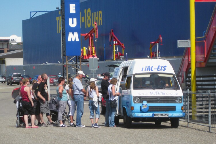 Concours photos voiture allemande 🇩🇪 06/2026 : Un van, un combi - Page ...