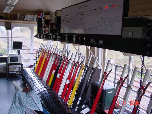 Callow Lane signalbox - part 2a - the new lever frame - Engine Wood - RMweb