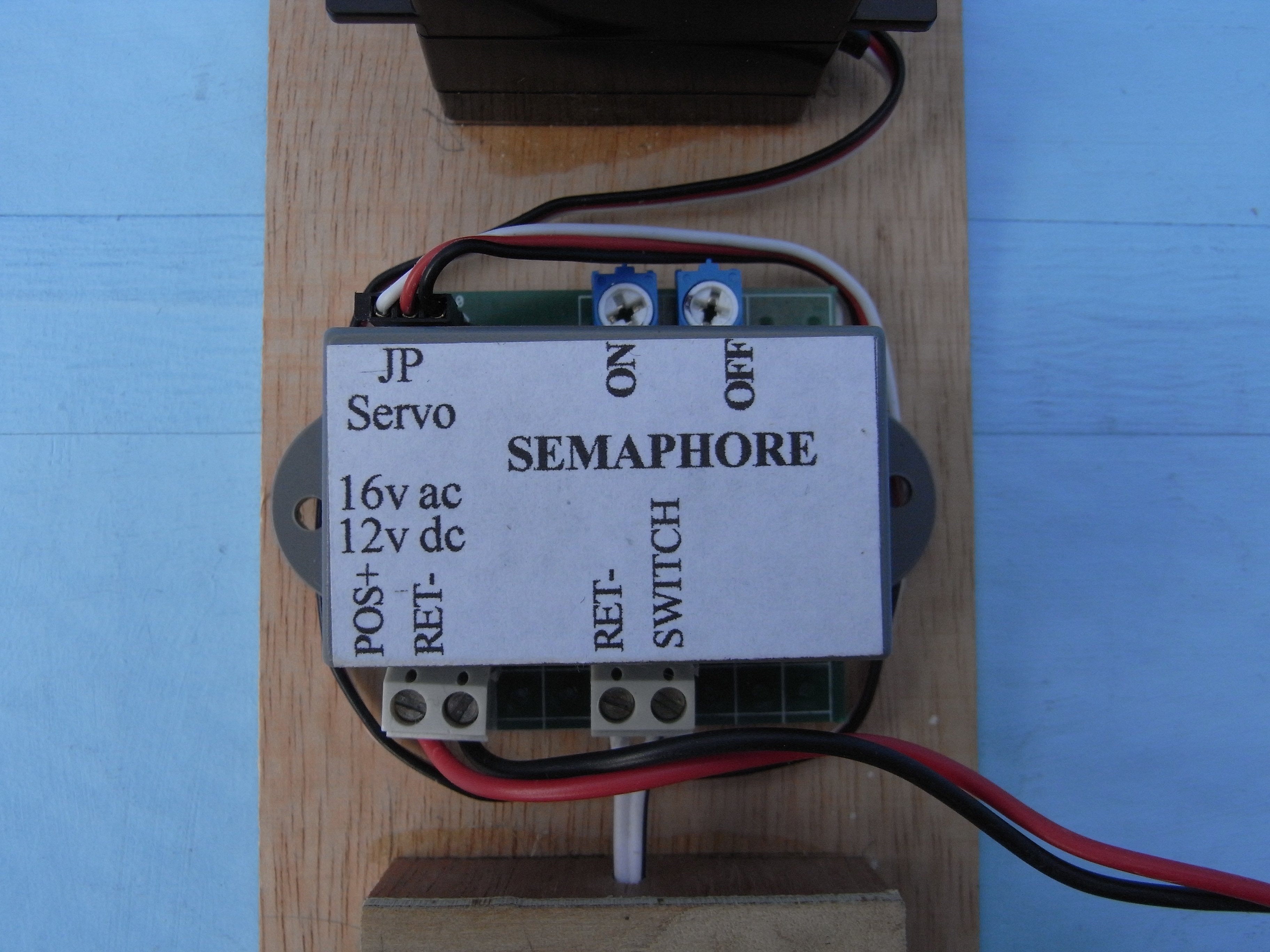 Servo Motors & Servo Controllers - Permanent Way, Signalling ...