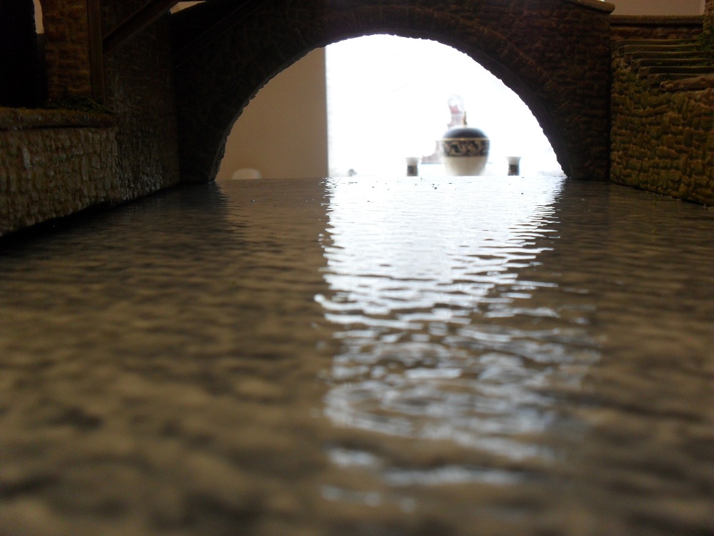 Solid Water..........remaining tacky - Scenery, Structures & Transport ...